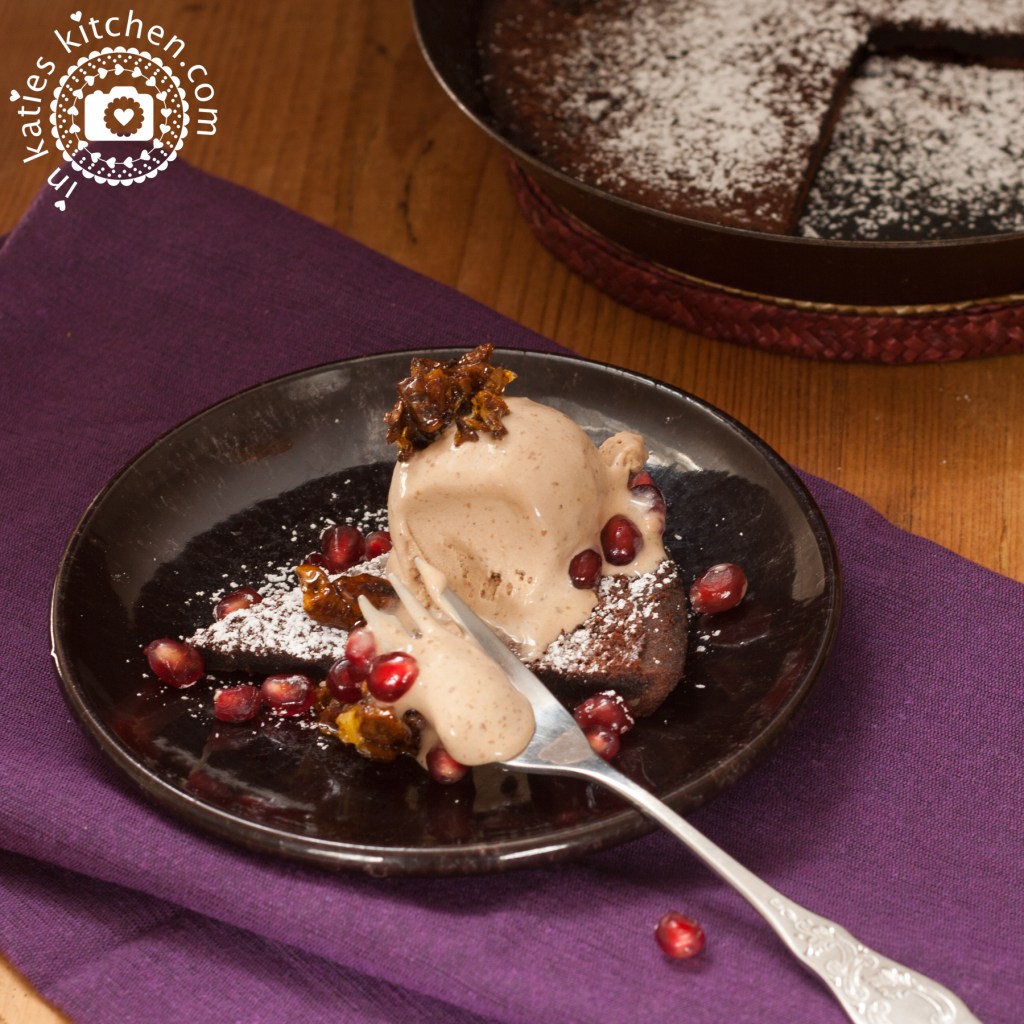 Schoko-Ofenpfannkuchen mit Maroni Eis | InKatiesKitchen.com